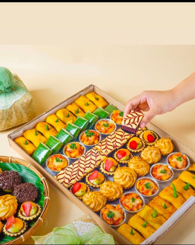 Snack Manis dan Gurih Kotak Hantaran /Tampah